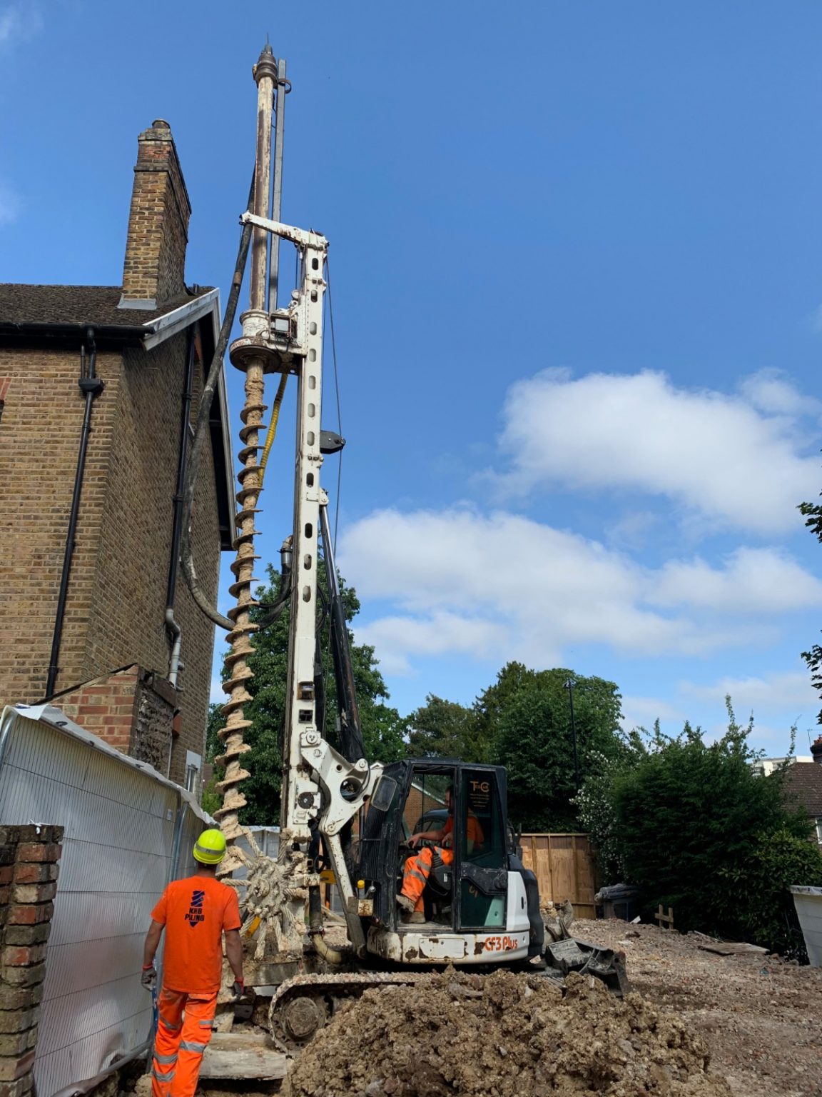 Mini Piling London | Piling Contractors London | KHB Piling